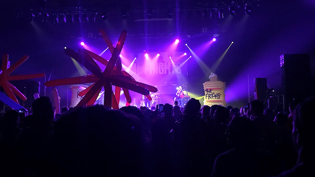 No) Vas a Odiar Esto’: The Frights Planean Transmisiones del Álbum ...