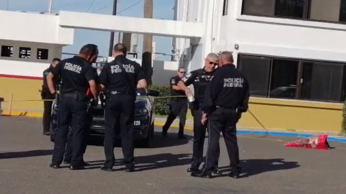 Balacera en la caseta de Playas de Tijuana deja un oficial herido ...