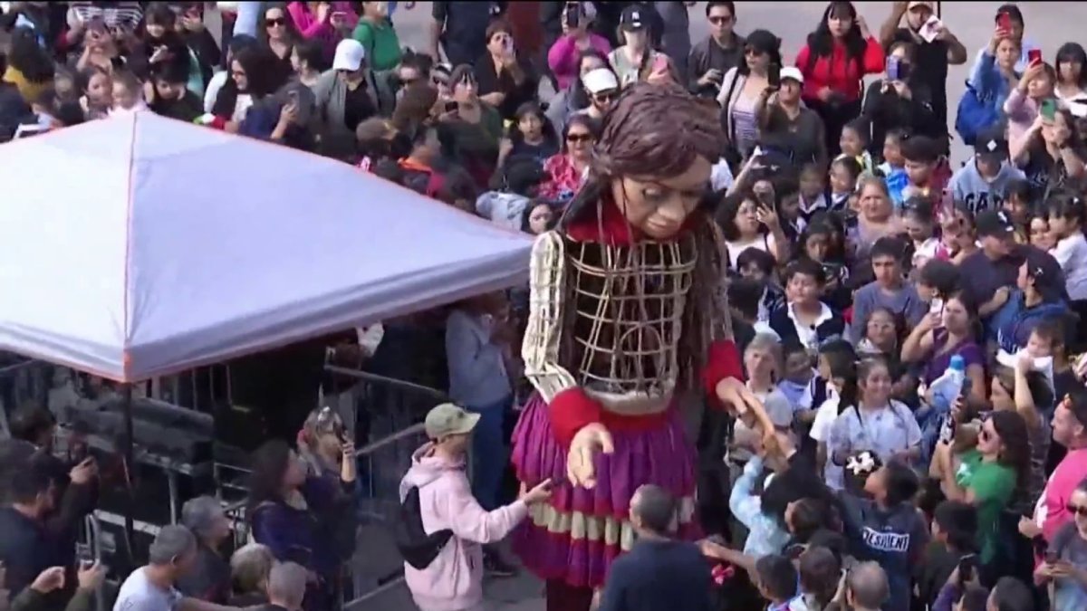 “Amal” se reúne con niños en Tijuana – Telemundo San Diego (20)