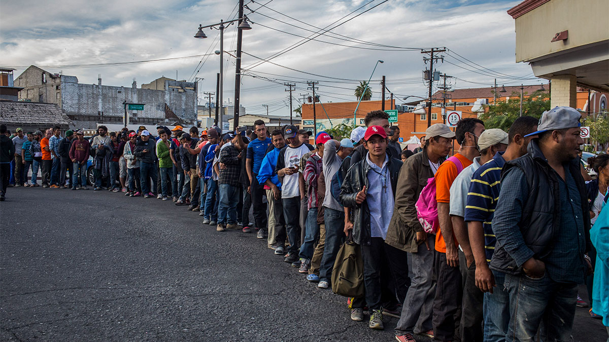 Migración irregular a través de México aumenta casi tres veces este ...