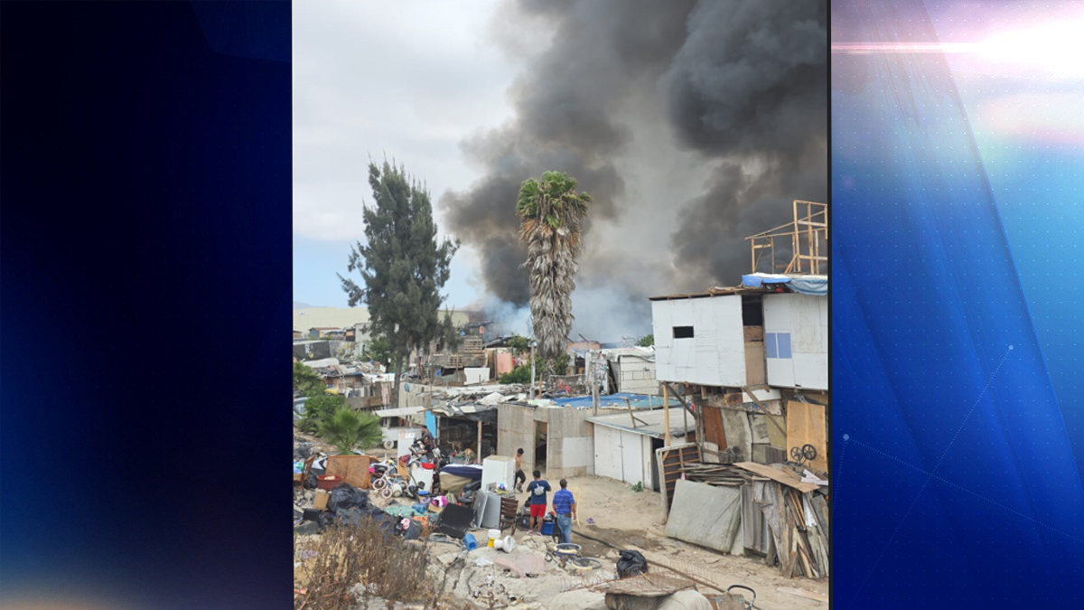 Incendio de varias viviendas en un asentamiento irregular en Tijuana ...